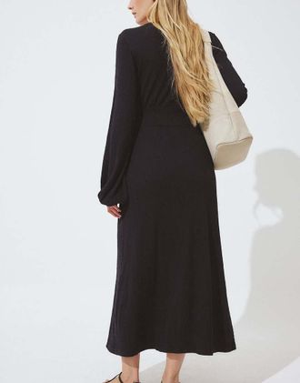 NA-KD Robe longue boutonn&eacute;e &agrave; manches bouffantes - Noir