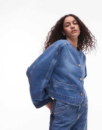 & Other Stories Veste en jean à manches sculptées - Bleu délavé moyen