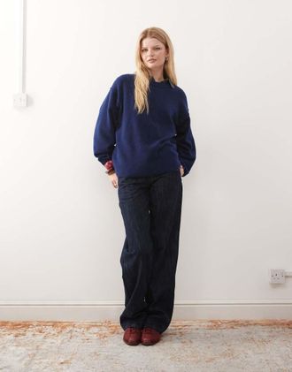 Weekday Pullover aus Wollmix in Blau