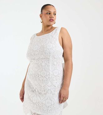 Tfnc Plus Robe courte de mari&eacute;e en dentelle avec encolure bateau et noeud dans le dos - Ivoire-Blanc