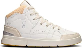 On THE ROGER Clubhouse Mid