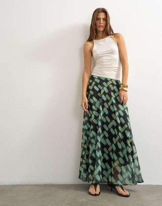 Topshop jupe longue fluide en mousseline transparente &agrave; imprim&eacute; g&eacute;om&eacute;trique bleu-Noir
