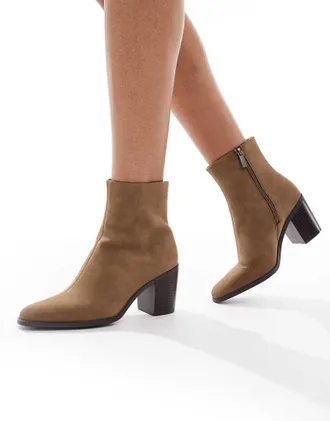 New Look Stiefel in Kamelbraun mit Blockabsatz-Neutral