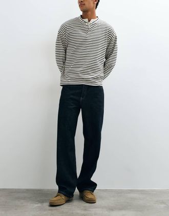 Arket Jeans mit niedriger Leibh&ouml;he, Baggy-Fit und weitem Bein in Dunkelblau