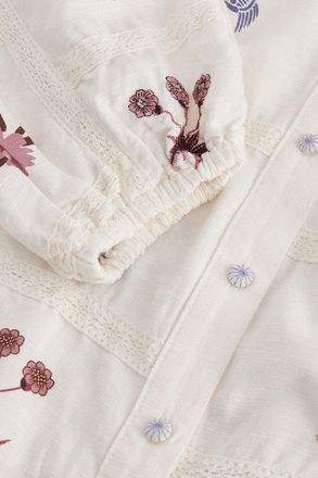Next Langarmbluse National Trust X Next bestickte Langarm-Bluse (1-tlg)