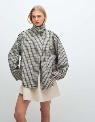 Asos Veste trench boutonn&eacute;e devant &agrave; carreaux et col chemin&eacute;e - Taupe-Neutre