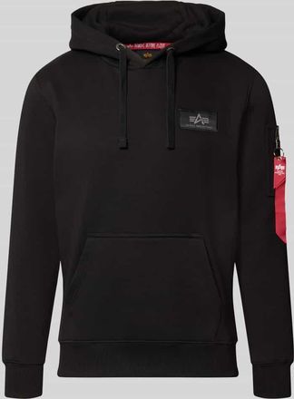 Alpha Industries Hoodie mit K&auml;nguru-Tasche und r&uuml;ckseitigem Label-Print