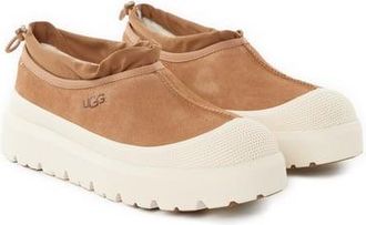 UGG Bottines en daim imperm&eacute;able