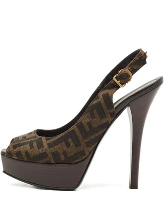 Fendi sandales &agrave; semelle plateforme Zucca - Marron