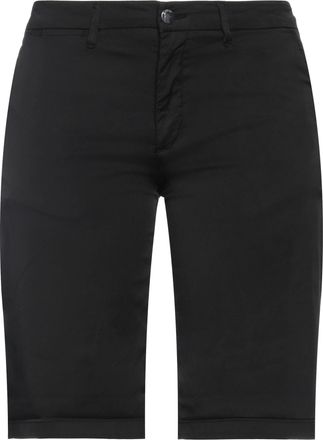 Guess HOSEN & R&Ouml;CKE - Shorts & Bermudashorts auf YOOX.COM