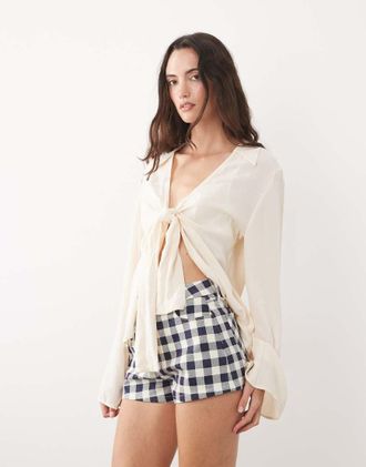 Nobody's Child Bexley - Mini-short en jean &agrave; carreaux vichy et taille mi-haute - Bleu marine