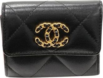 Chanel Pre-owned 19 Petit Portefeuille &agrave; rabat - Femme - Pre-owned - Noir - Taille: ONE Size
