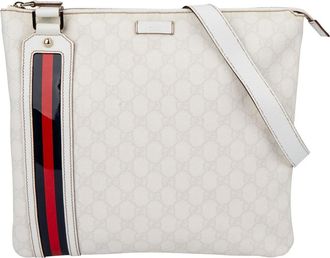 Gucci Crossbody Bags - Gucci Canvas GG Monogram Crossbody Side Bag - Gr. unisize - in Wei&szlig; - f&uuml;r Damen