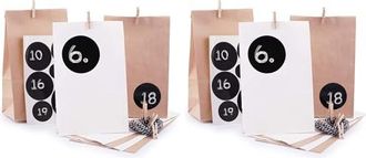 Pajoma Adventskalender zum Bef&uuml;llen Modern - 24 Kraftpapiert&uuml;ten in Wei&szlig; & Braun - DIY Weihnachtskalender Bastelset mit Zahlenstickern, Schnur & Holzklammern