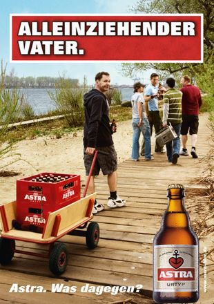 Astra Bier Werbung/Reklame Plakat Poster DIN A1 59,4 x 84,1cm Alleinziehender Vater