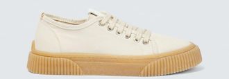 Ami Sneakers aus Canvas