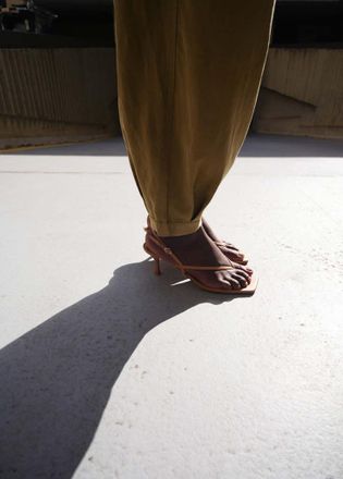 Mango Sandales &agrave; lani&egrave;res et talon caramel - Femme - 35 - MANGO