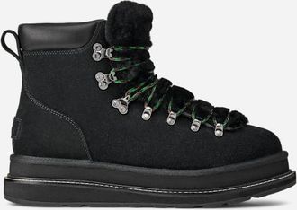 UGG sacai Hiker für Damen in Black, Größe Wildleder