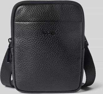 Joop Umh&auml;ngetasche mit Label-Applikation Modell Cardona Rafael