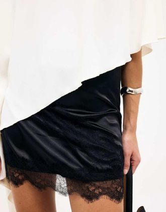 NA-KD Jupe asym&eacute;trique en dentelle - Noir