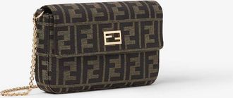 Fendi Unisex Clutch H26 Marron