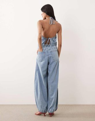 Abercrombie & Fitch Hochgeschlossener Jeans-Jumpsuit in hellblauer Waschung mit Ballonschnitt