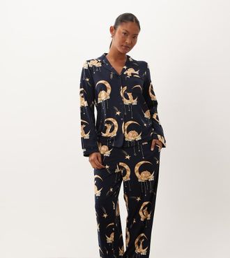 Chelsea Peers ensemble de pyjama boutonn&eacute; ultra doux &agrave; imprim&eacute; lapins et lunes marine-bleu marine