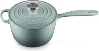 LE CREUSET Emaillierter Gusseisen-Stielkasserolle, 2,25 l, Meersalz