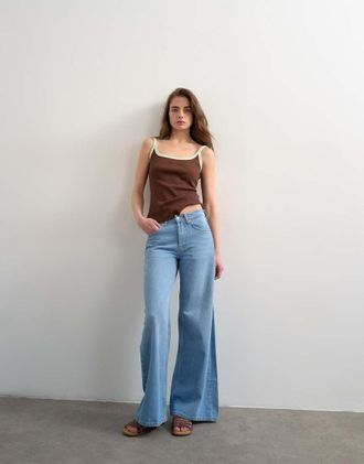 Topshop Horizon - Ausgeblichene Jeans mit weitem Bein und mittelhohem Bund-Blau