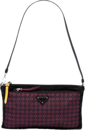 Prada Sac bandouli&egrave;re vintage en nylon pr&eacute;-poss&eacute;d&eacute; - Femme - Pre-owned - Noir - Taille: ONE Size