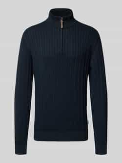 Lindbergh Troyer mit Zopfmuster und Label-Detail