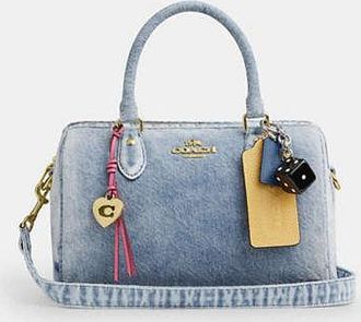 Coach Rowan Satchel Aus Loved-Denim Mit Anh&auml;ngern