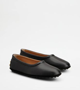 Tod's Leather Ballerina Flat - Black
