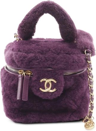 Chanel 2021-2025 kleine Kosmetiktasche aus gestepptem Shearling - Violett