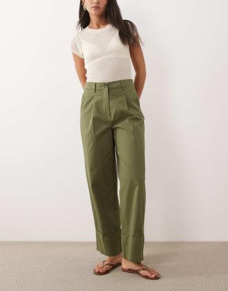 Vila Pantalon en toile taille haute &agrave; revers - Vert olive