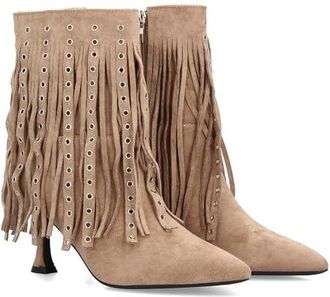 Shoes & Blues Bottine pour femme au design en gris orn&eacute;e de franges longues et doeillets m&eacute;talliques. Finition en pointe et talon fin. Fermeture lat&eacute;rale avec ferme