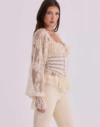House of CB Cara - Top manches longues en dentelle &agrave; basque style vintage - Ivoire-Blanc