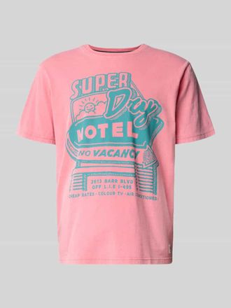 Superdry Loose Fit T-Shirt mit Label-Print Modell Roadside Trade