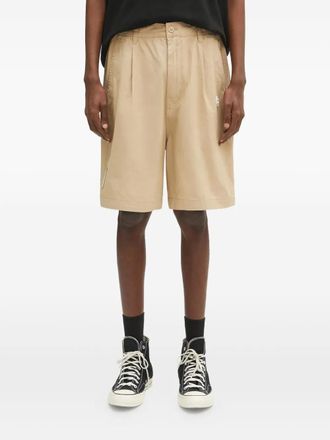 Aape By A Bathing Ape short plissé à patch logo - Tons neutres