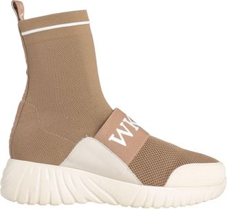 Pedro Miralles WEEKEND