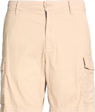 Guess HOSEN & R&Ouml;CKE - Shorts & Bermudashorts auf YOOX.COM