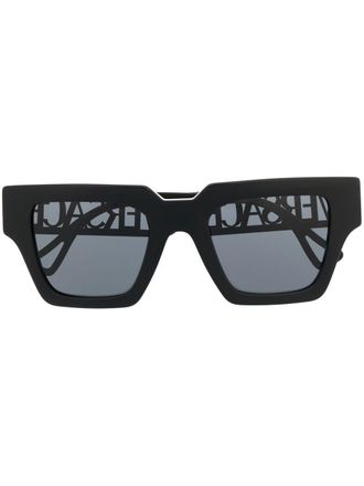 Versace Eckige Sonnenbrille mit Logo - Schwarz