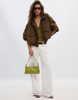 Stradivarius veste oversize en daim synth&eacute;tique marron