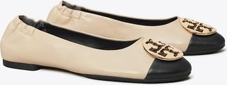 Tory Burch Damen Claire Ballerina mit Zehenkappe in Schwarz/Wei&szlig;