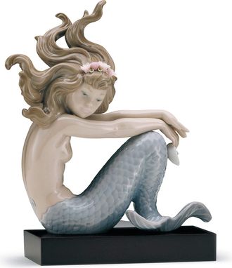 Lladro Figur Kleine Meerjungfrau. Die Arme Auf Den Kn. Meerjungfrau. Porzellan