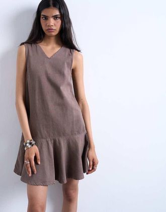 Topshop Robe courte en jean avec col V et à basques - Marron-Brown