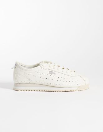 Lacoste Club-Low Sneaker mit Punktdetail und Gummisohle in Cremewei&szlig;