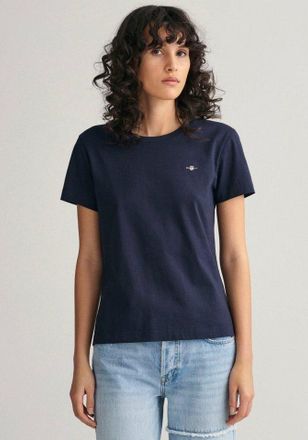 GANT T-Shirt REG SHIELD KA T-SHIRT mit einer kleinen aufgestickten Wappen-Grafik auf der Brust
