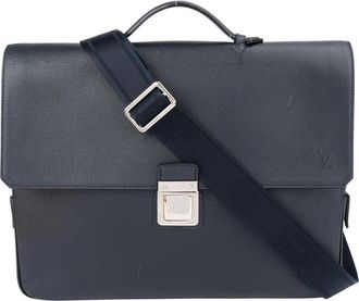 Louis Vuitton Crossbody Bags - Louis Vuitton Bleu Taiga Leather Vassili PM Busine - Gr. unisize - in Blau - f&uuml;r Damen