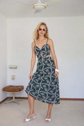 Trendyol Maxikleid &auml;rmellos, A-Linie, unifarben - Gr&uuml;n